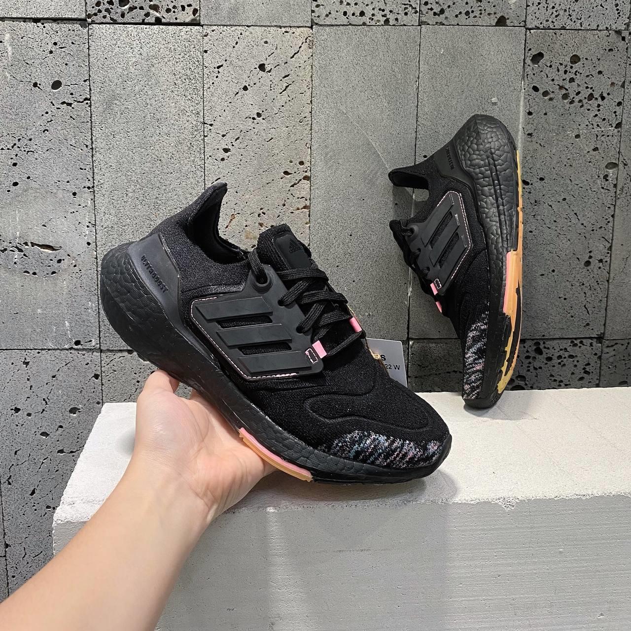 Minhshop.vn - Giày Adidas Wmns UltraBoost 22 'Black Beam Pink' [GX5927]