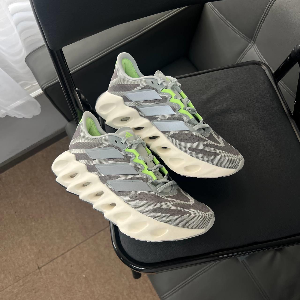 Minhshop.vn - Giày Adidas Switch FWD Running Grey One / Neon [ID2635]