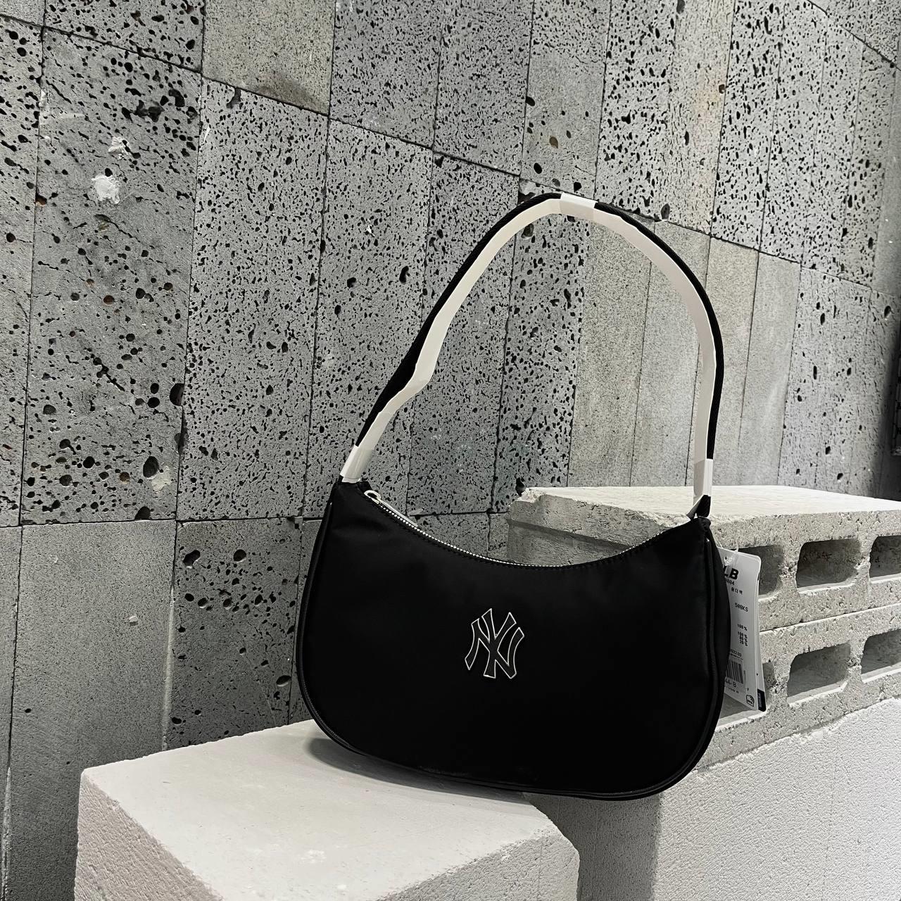 Minhshop.vn - RESTOCK -45% Túi MLB Hobo Bag New York Yankees Black ...